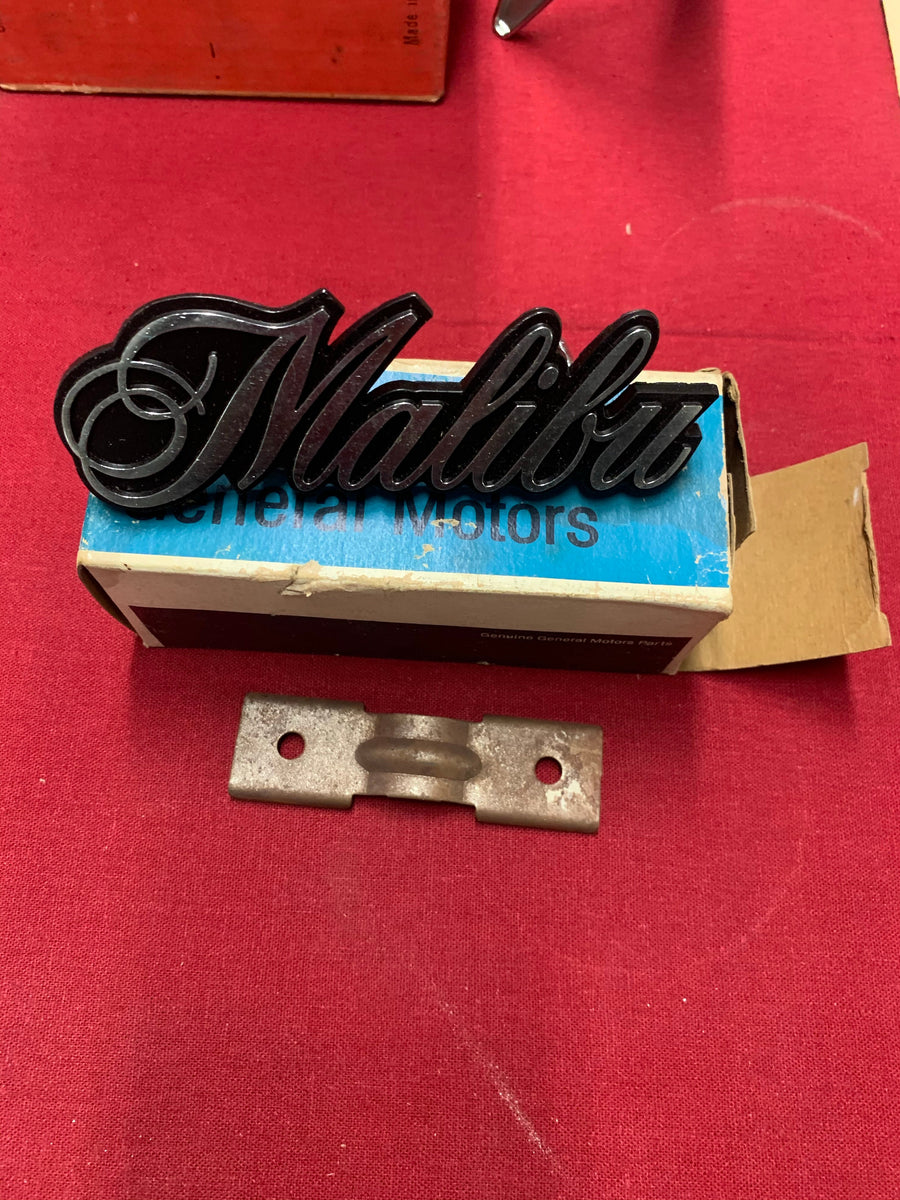 MALIBU EMBLEM – Forbush Vintage Auto Parts
