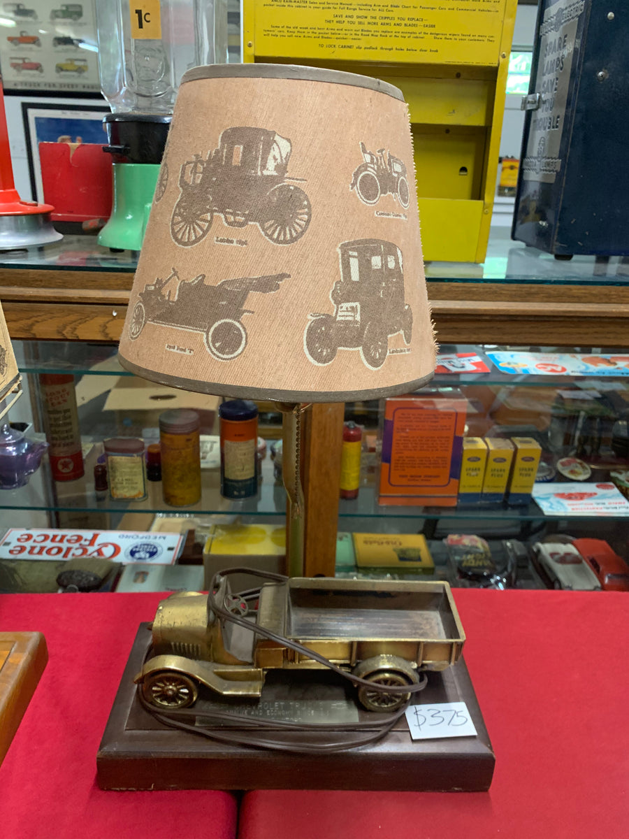 ORIGINAL CHEVROLET LAMP – Forbush Vintage Auto Parts